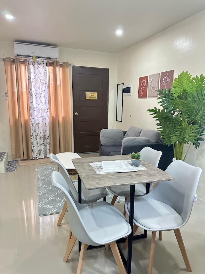 Piper's Pad-cozy Townhouse Near Dumaguete Airport. - Sibulan