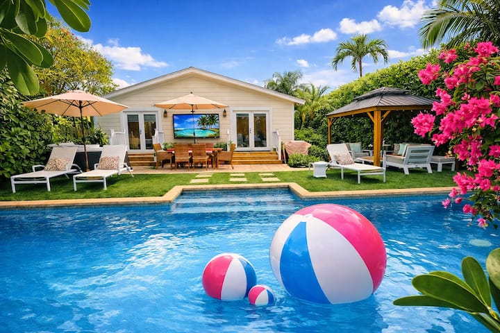 Las Olas Gem: Heated Pool, Hot Tub, Near Beach - Fort Lauderdale, FL