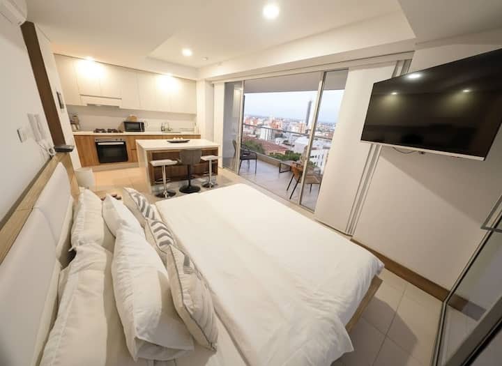 Suite Moderne Avec Vue Panoramique • Quartier Rose - Cali