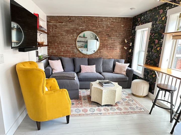 Carriage House 2br Downtown - Saratoga Springs, NY