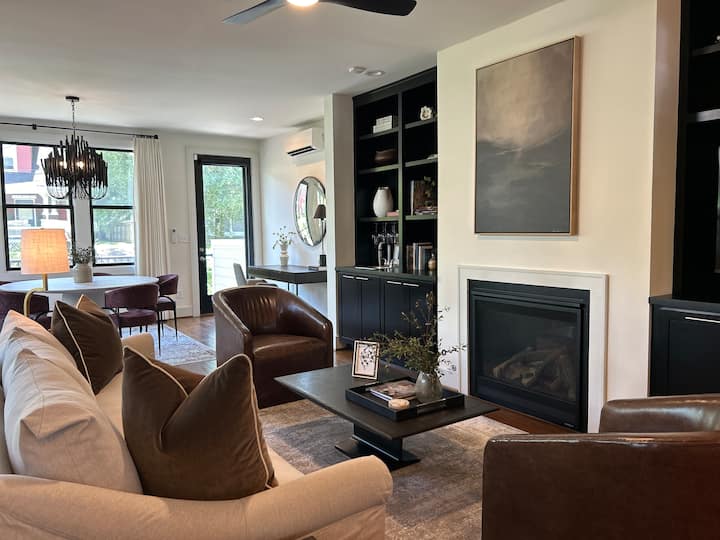 New Listing! Luxury Townhome Walk Downtown & Rupp - Lexington, KY