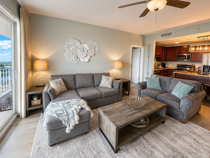 Beach Getaway!
2br/2ba+bunks•5 Pools•walk To Beach - Panama City Beach, FL