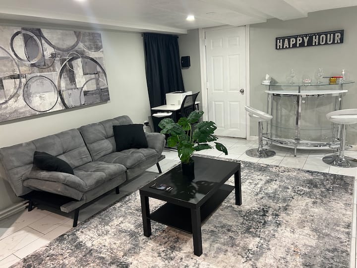 Cozy Quiet Space - Garden City, NY