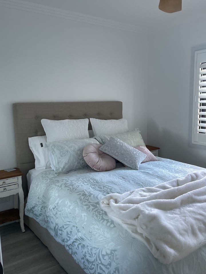 Katzy's Kottage 
2brm Hampton Inspired Getaway - Mittagong