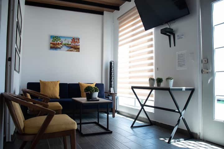 Casa De Los Nogales - Leon