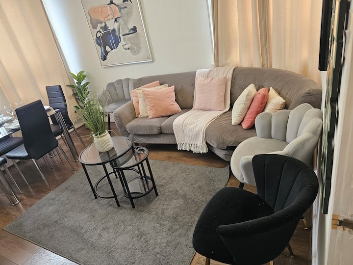 Great For Students & Families - London, UK