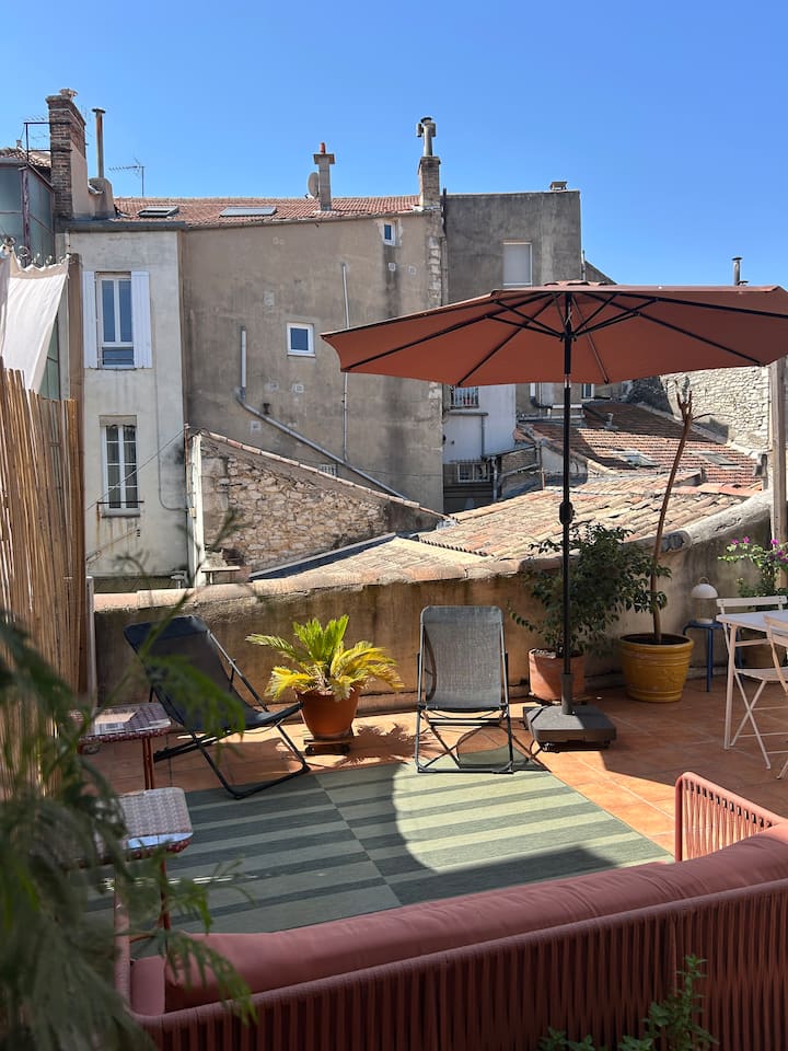 Studio Climatisé Avec Terrasse Dans L'hyper-centre - ibis Styles Nimes Gare Centre