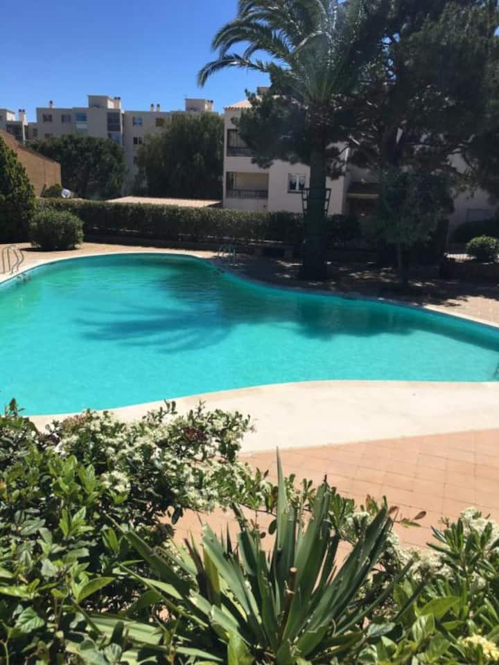 Jolie Studio Avec Piscine Et Plage - Bandol