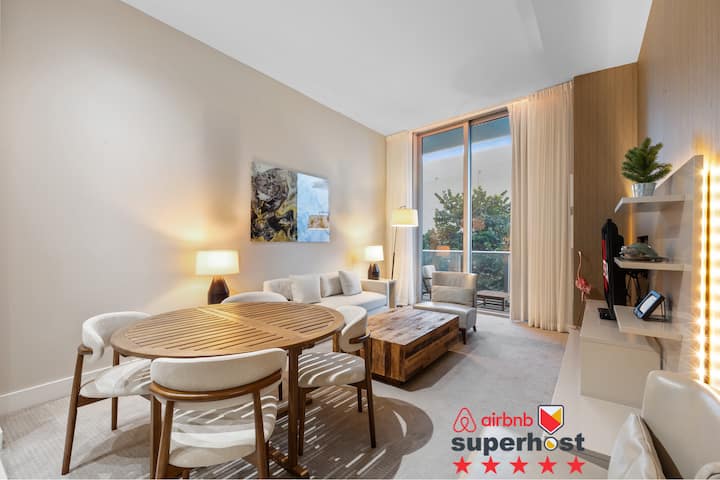 Stylish Apartment By The Ocean - Hollywood, FL