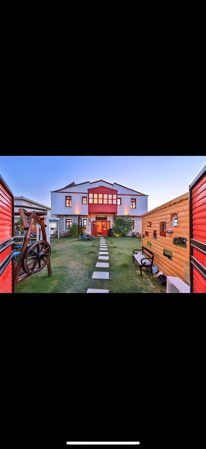 Kiralık Oda Aylık Haftalık Günlük - Alaçatı