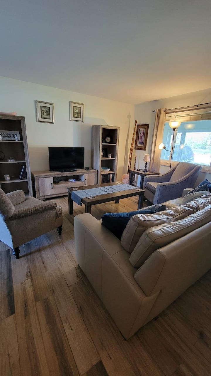 Cozy Retreat - West Lafayette, IN