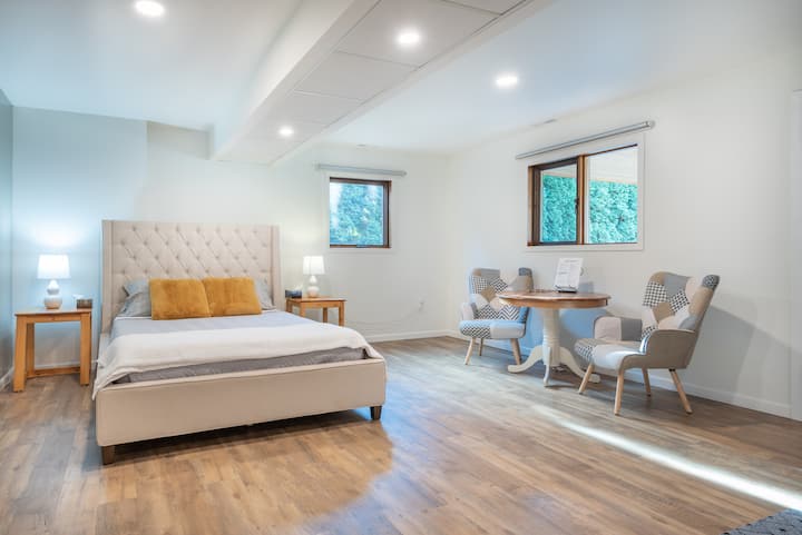 Pine Siskin Suite - Just Outside Of Salmon Arm - Salmon Arm