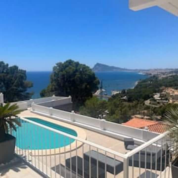 Moderne Villa Nær Sjøen. Basseng - Altea