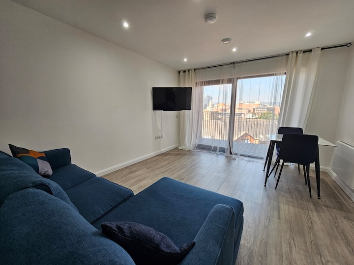 2 Br City Center Apartment With Terrace - Belfast
