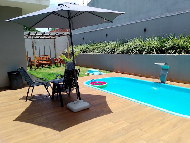 Excelente Casa Com Piscina E Churrasqueira. - Campo Grande