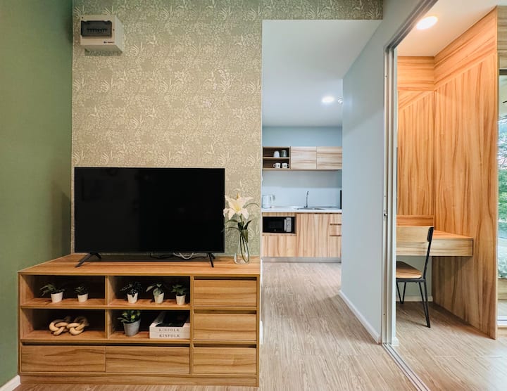 10 Minutes By Taxi From Donmaung Airport - Bangkok Don Mueang Airport (DMK)