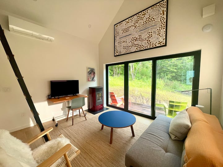 Modern Woodland Scandinavian Cabin Retreat - Stowe, VT