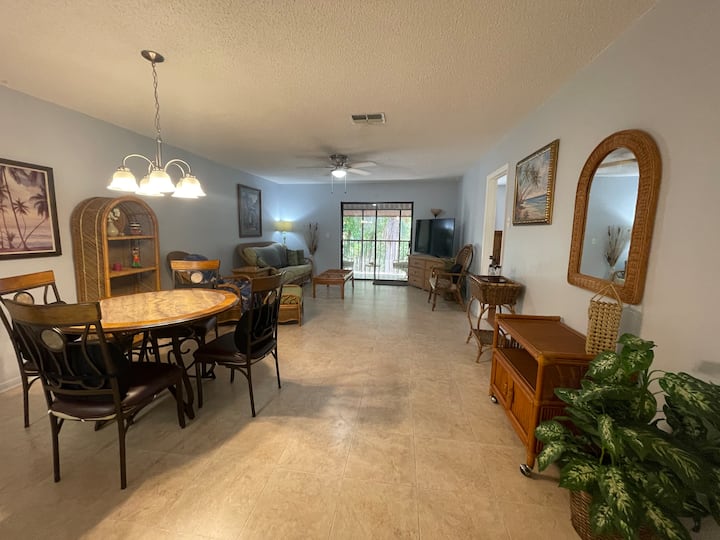 Quiet & Cozy Condo 2 Bd/2 Ba W/pool/jac Access. - Palm Harbor