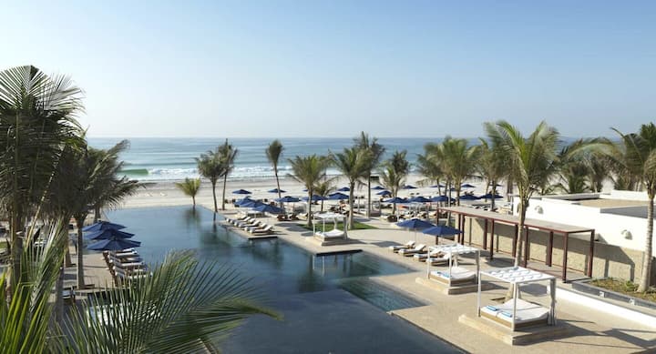 Beachfront Hotel! Two Luxe 1br With Private Pool! - Salalah