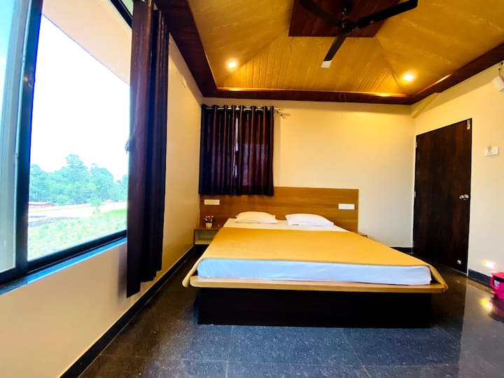 Entire -10bhk Farmhouse In Mahabaleshwar - Mahabaleshwar