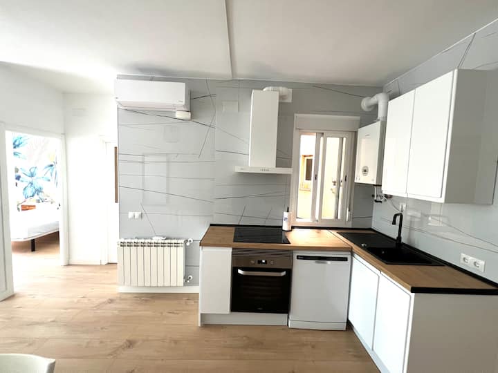 Bonito Y Luminoso En El Centro - Madrid