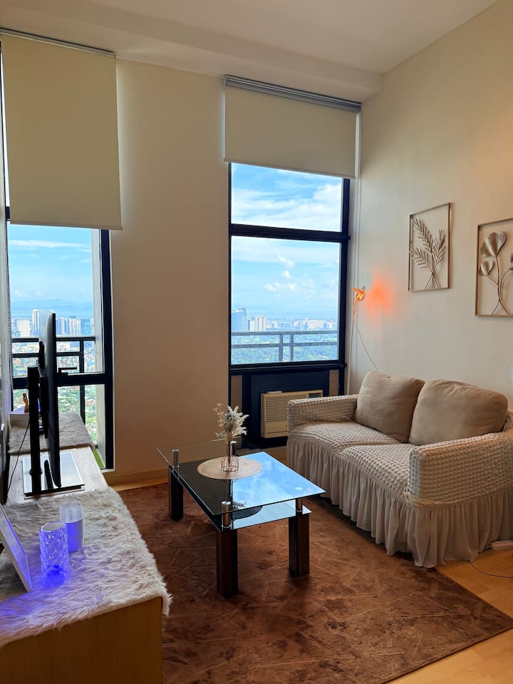 Free Pool 66floor Overlooking View Makati - Pasig