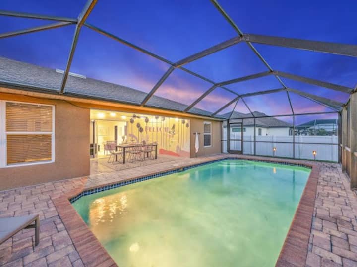 Pelican & Palm - Sunset Pool/patio With Firetable - Cape Coral, FL
