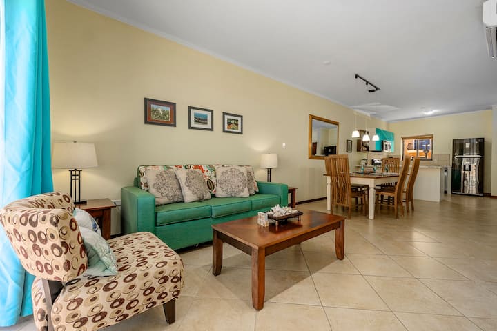 2br3ba Townhome @ Gold Coast ~ Pool ~ Tennis ~ Gym - Aruba