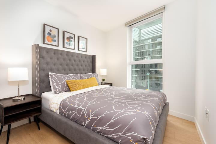 Modern 2bdrm In Yaletown W/parking - Vancouver