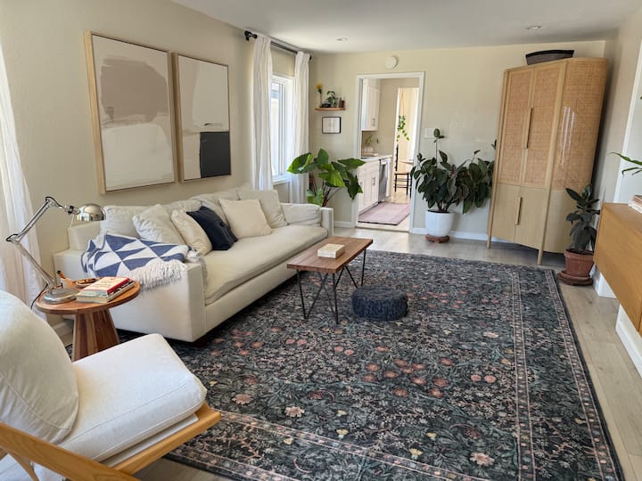 Bungalow By The Bay - Monterey, CA