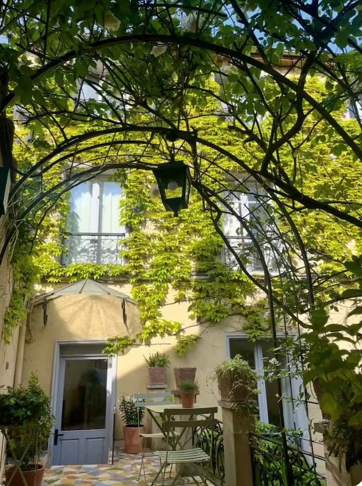 Superbe Maison à 15 Minutes De Notre Dame De Paris - Les Lilas