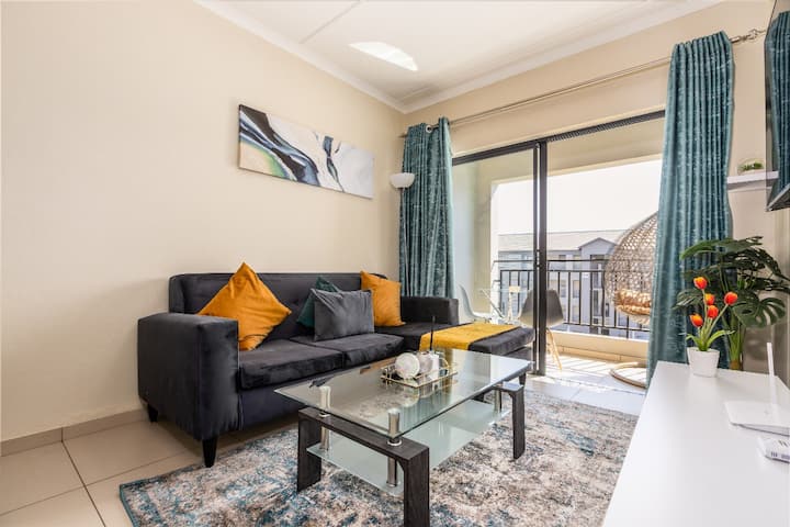 The Sleek Apartment - Midrand