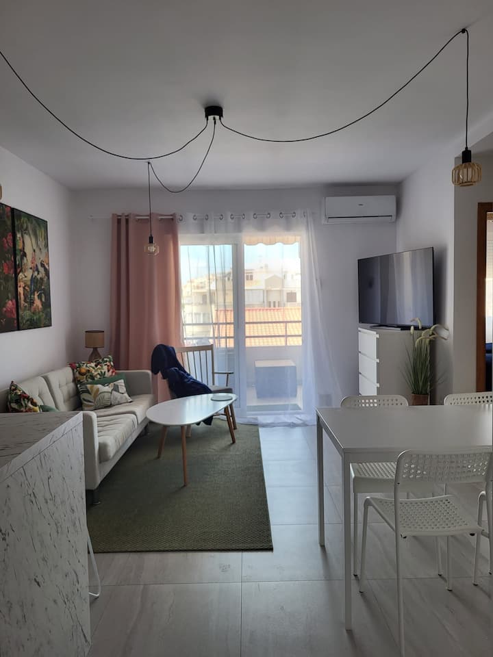 Nice Town Apart /4 People/pool - Torrevieja