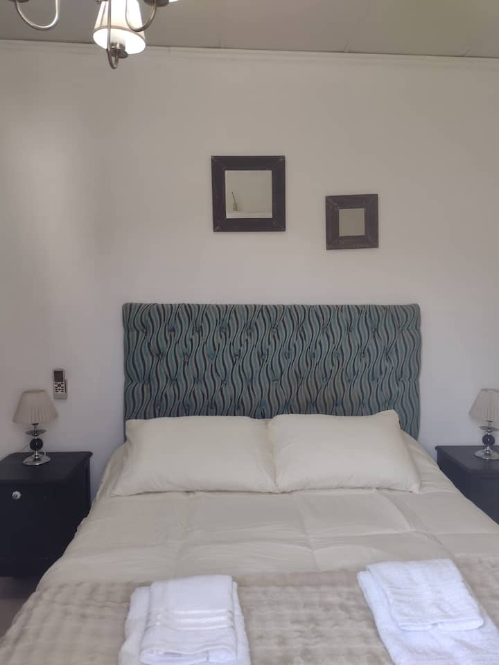 Casa Amplia Con Cochera, Parrilla Y Patio - Gualeguaychú