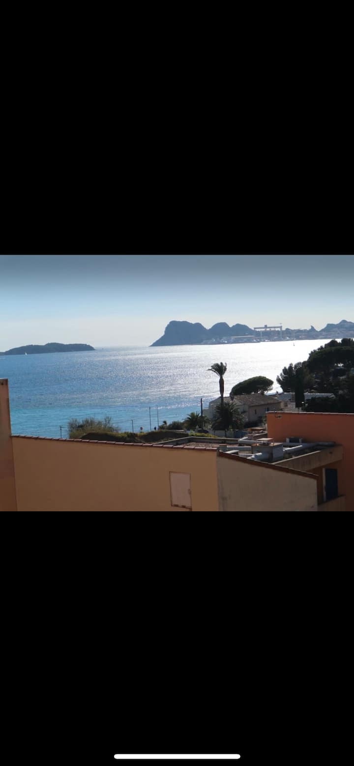 Joli T1bis - 2 Couchages Vue Mer - La Ciotat