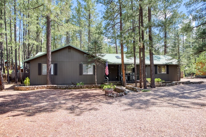 Modern Cozy Mountain Home! - Hawley Lake, McNary