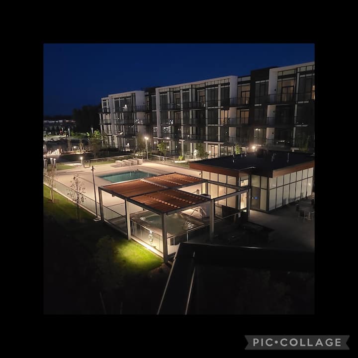 1 Br/1 Bth/pool Facing/pull Out Queen Couch/hotub - Innisfil