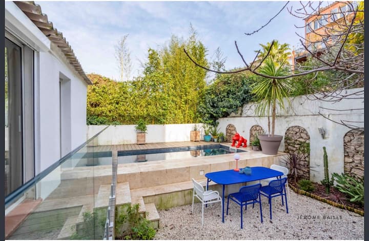 Joli Bas De Villa - Marsella, Francia