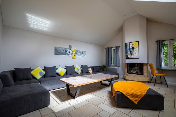 Chalet Avec éTang Au Cœur De La Nature - Frankreich