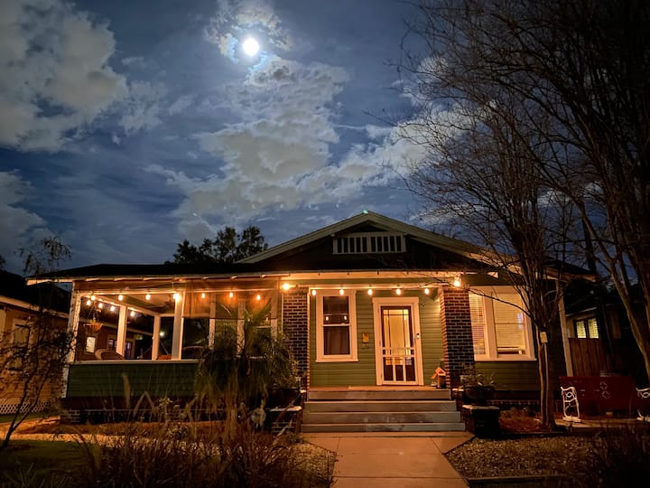 Charming Tampa Bungalow - Tampa, FL