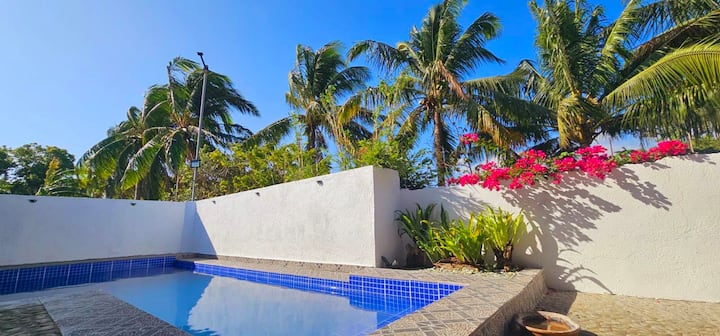 Nasugbu, Batangas - Family Villa W/ Private Pool - Tuy