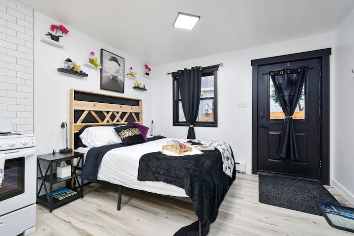 Beautiful Batchelor Blocks From Center 200 - Cape Breton Island