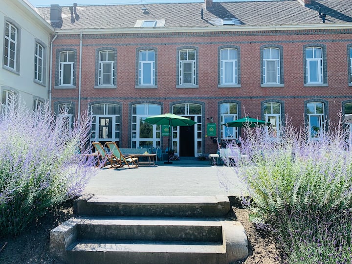 Mihr’s Rustplek , Gelegen In Een Abdij - Temse