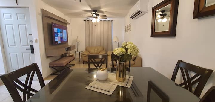 Confortable Y Elegante Casa - Jalisco