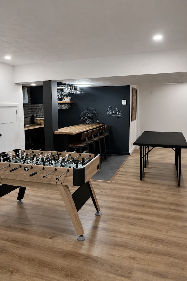 Rustic | Grand Montréal | 6 Chambres | 3 Pkg Fermé - Montréal, QC