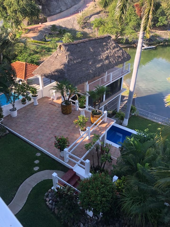 Maravillosa Casa Frente Al Lago - Tequesquitengo