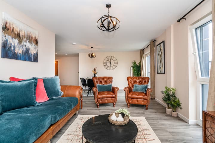 Modern 2bed Manchester+ Parking -