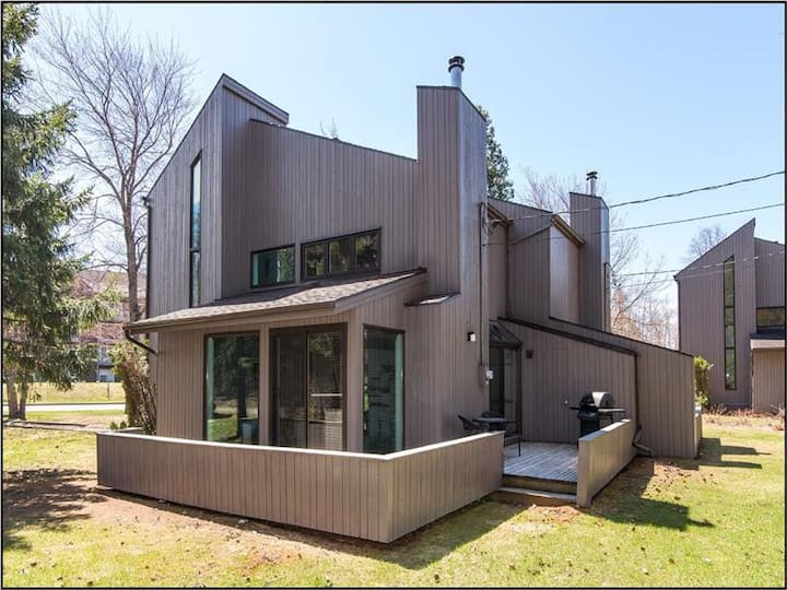 Peak - Chalet Mont St-anne - Quebec