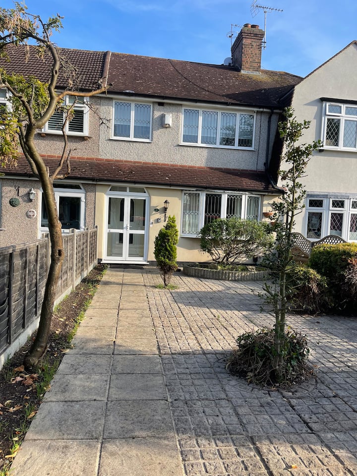 3bed House In Southeast London - Dartford