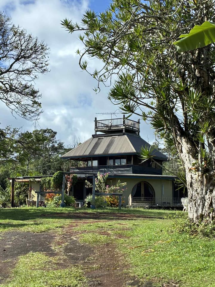 Whimsical Off-grid Jungle Retreat – Hand-built Gem - Hawaï